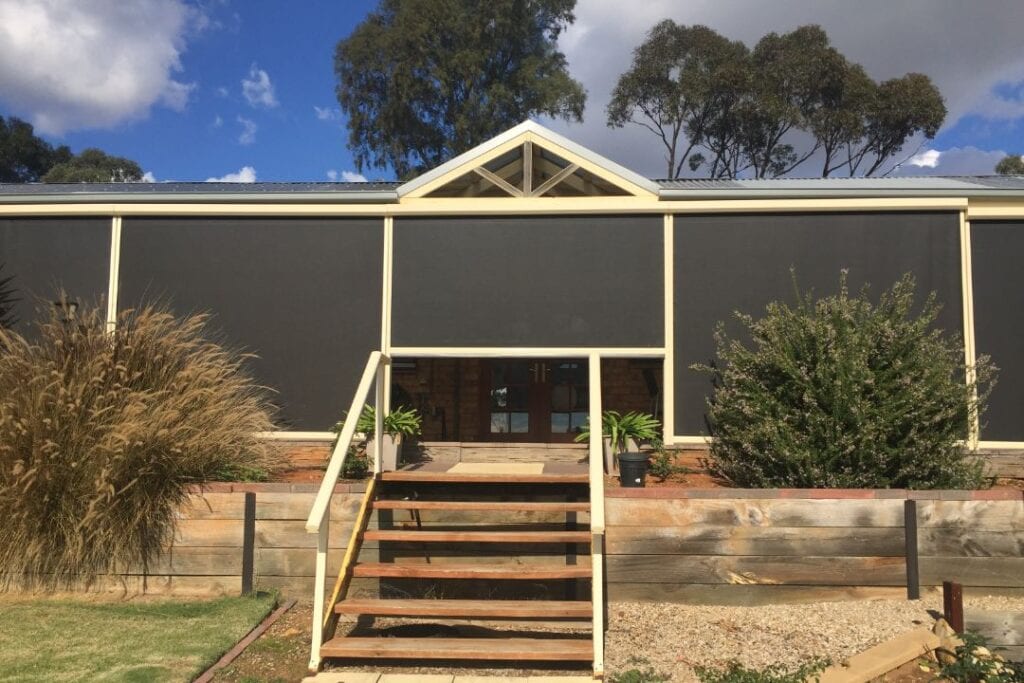 Inspiration - Phantom Screens